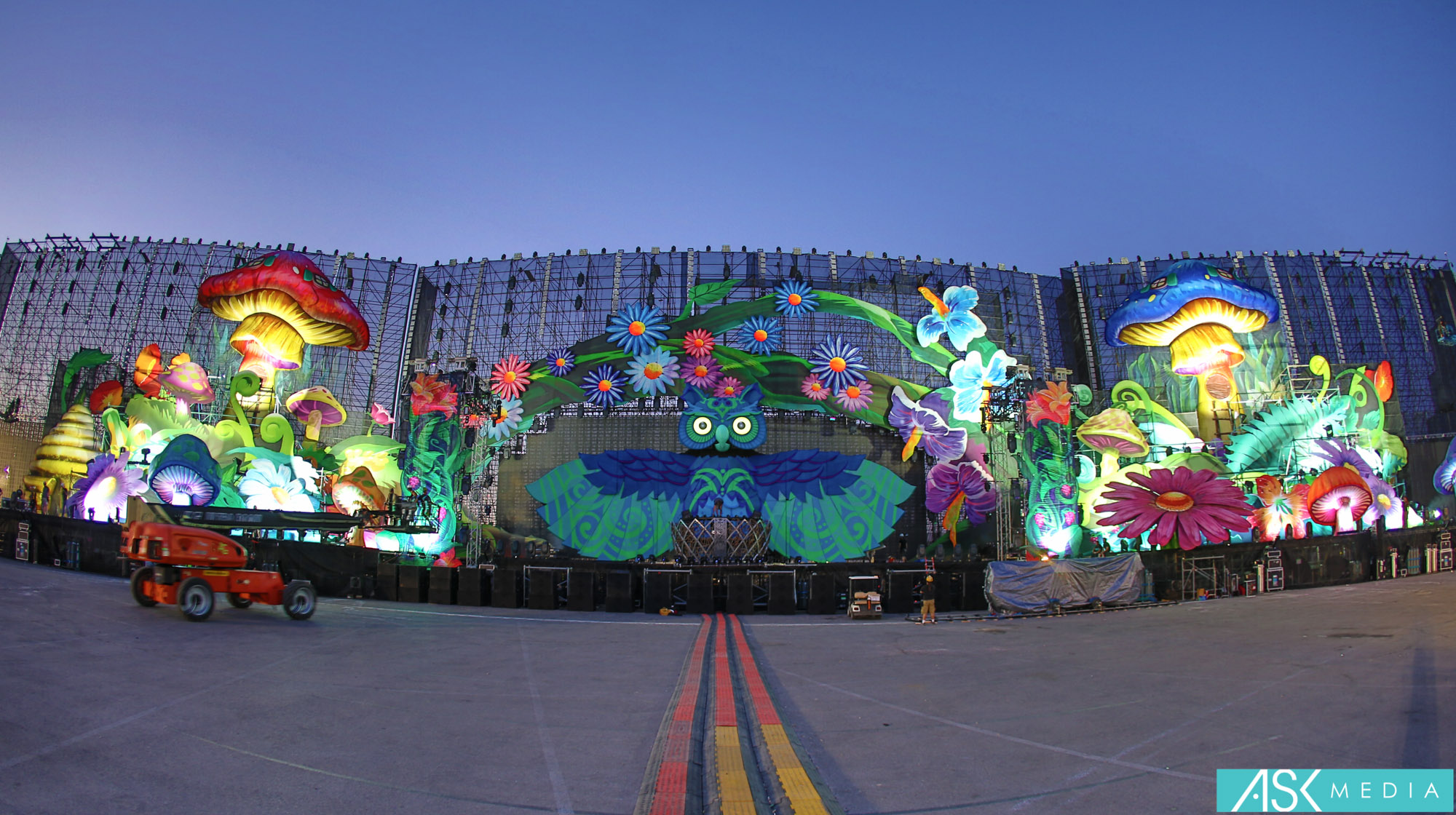 Edc 2013 Main Stage EVENT RECAP] Nocturnal Wonderland – Sunken